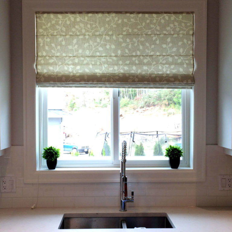 How to Make a Classic Roman Shade - NikkiDesigns